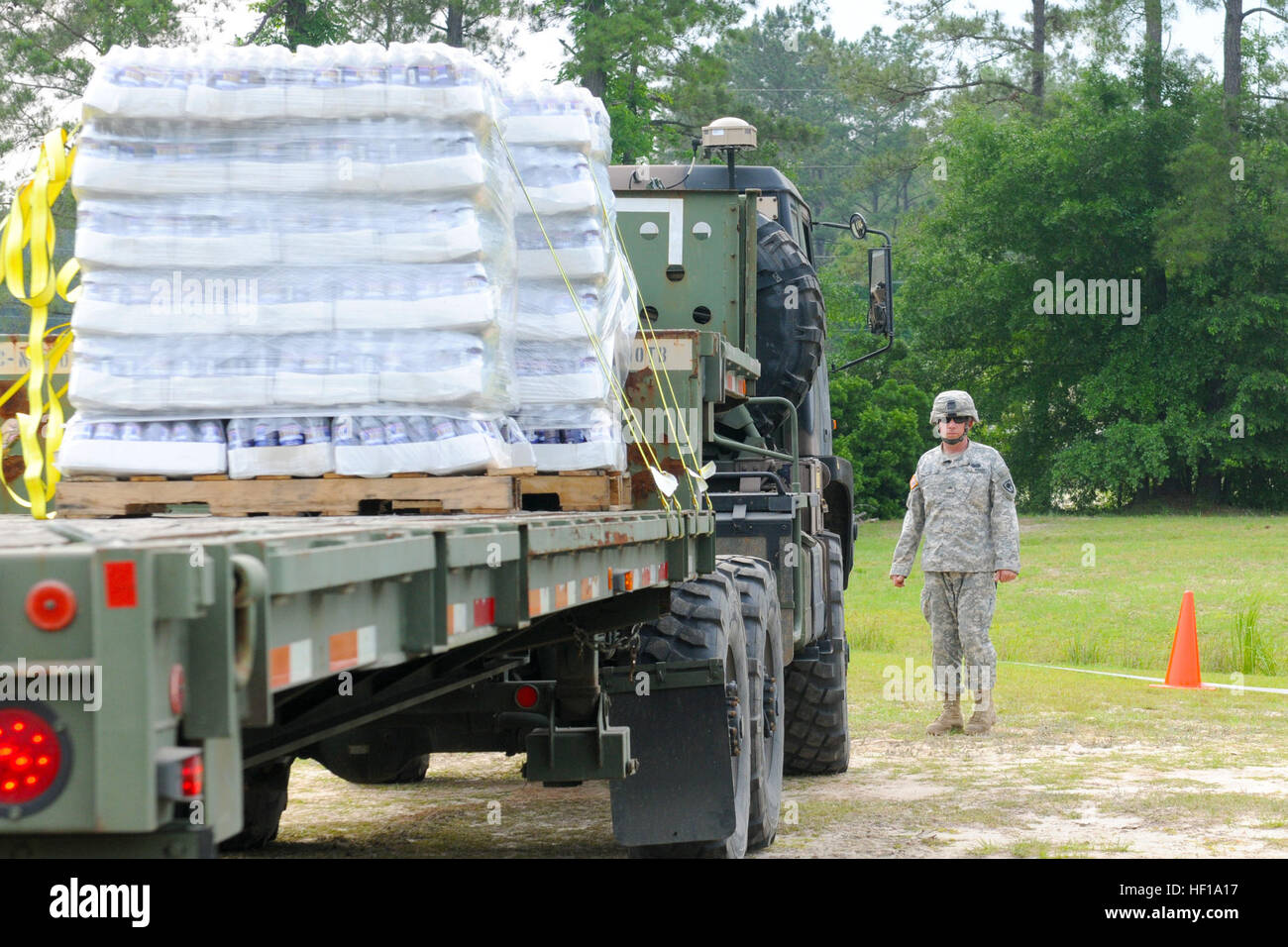 Army national guard truck hi-res stock photography and images - Alamy