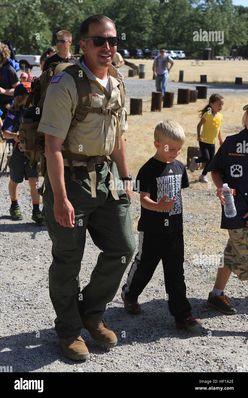 First Lt. Michael Cooley, a platoon commander serving with Mobility ...