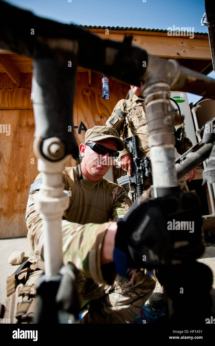U.S. Air Force Staff Sgt. Stephen Newell, 577th Expeditionary Prime ...