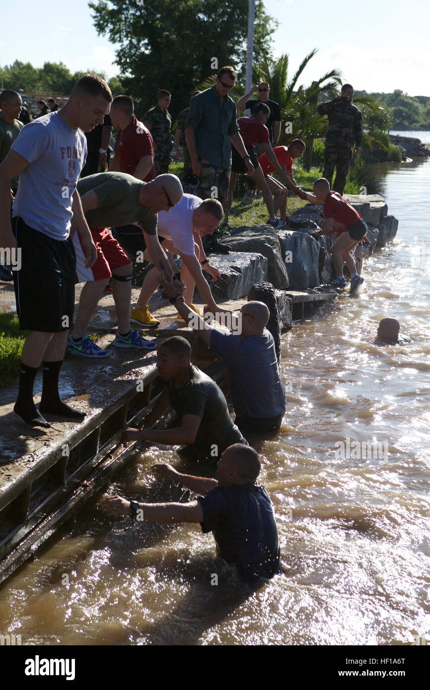 21st rifle regiment training hi-res stock photography and images - Alamy