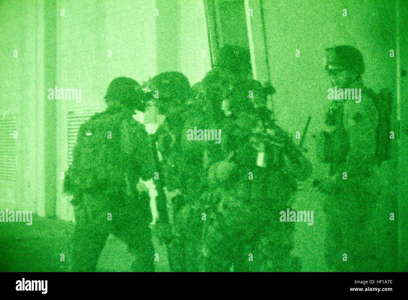 Marines with the Force Reconnaissance Platoon, 31st Marine ...