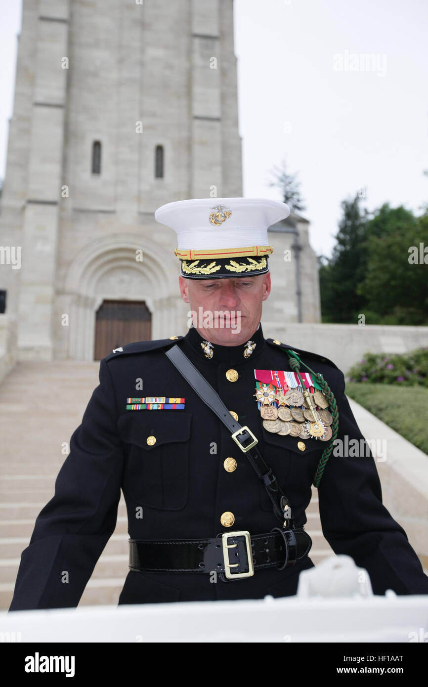 Col. Roger Turner, commanding officer of 5th Marine Regiment, 1st ...