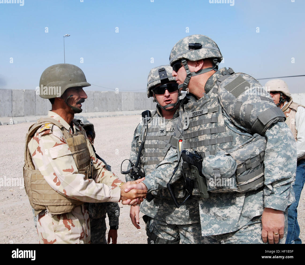 Joint iraqi u s military hi-res stock photography and images - Alamy