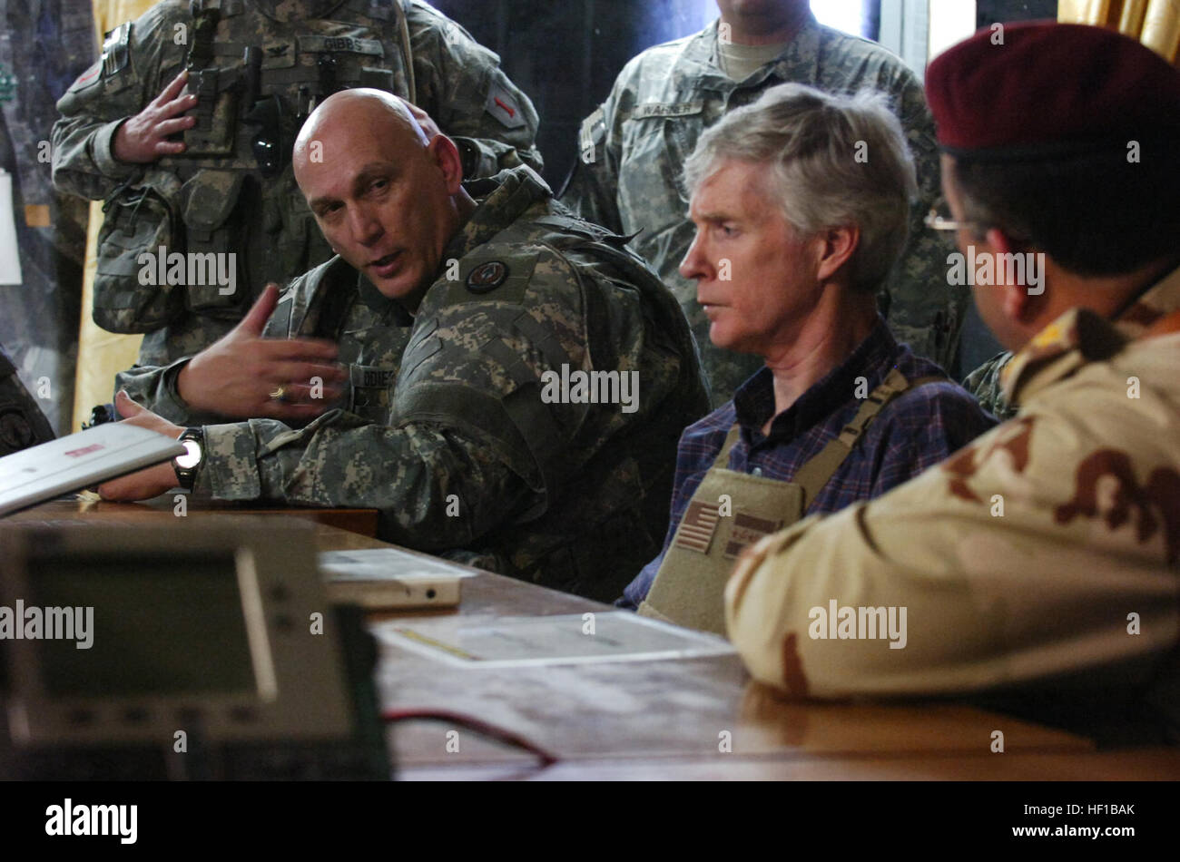 JOINT SECURITY STATION WARRIOR, Iraq - (From left) Lt. Gen. Ray Odierno ...