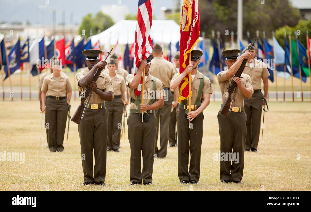 The color guard for Headquarters Battalion, Marine Corps Base Hawaii ...