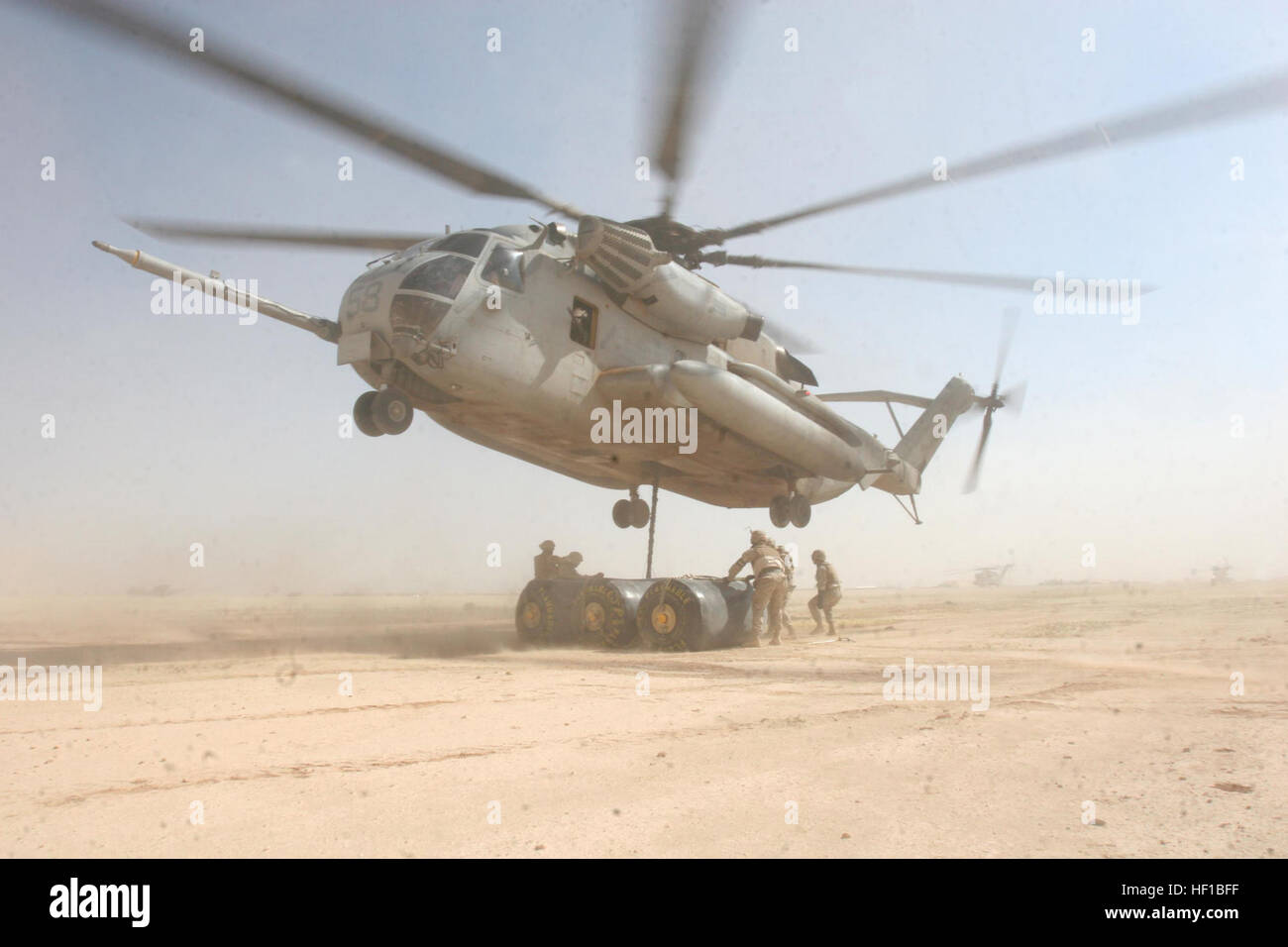 A CH-53E Super Stallion helicopter with Marine Heavy Helicopter ...