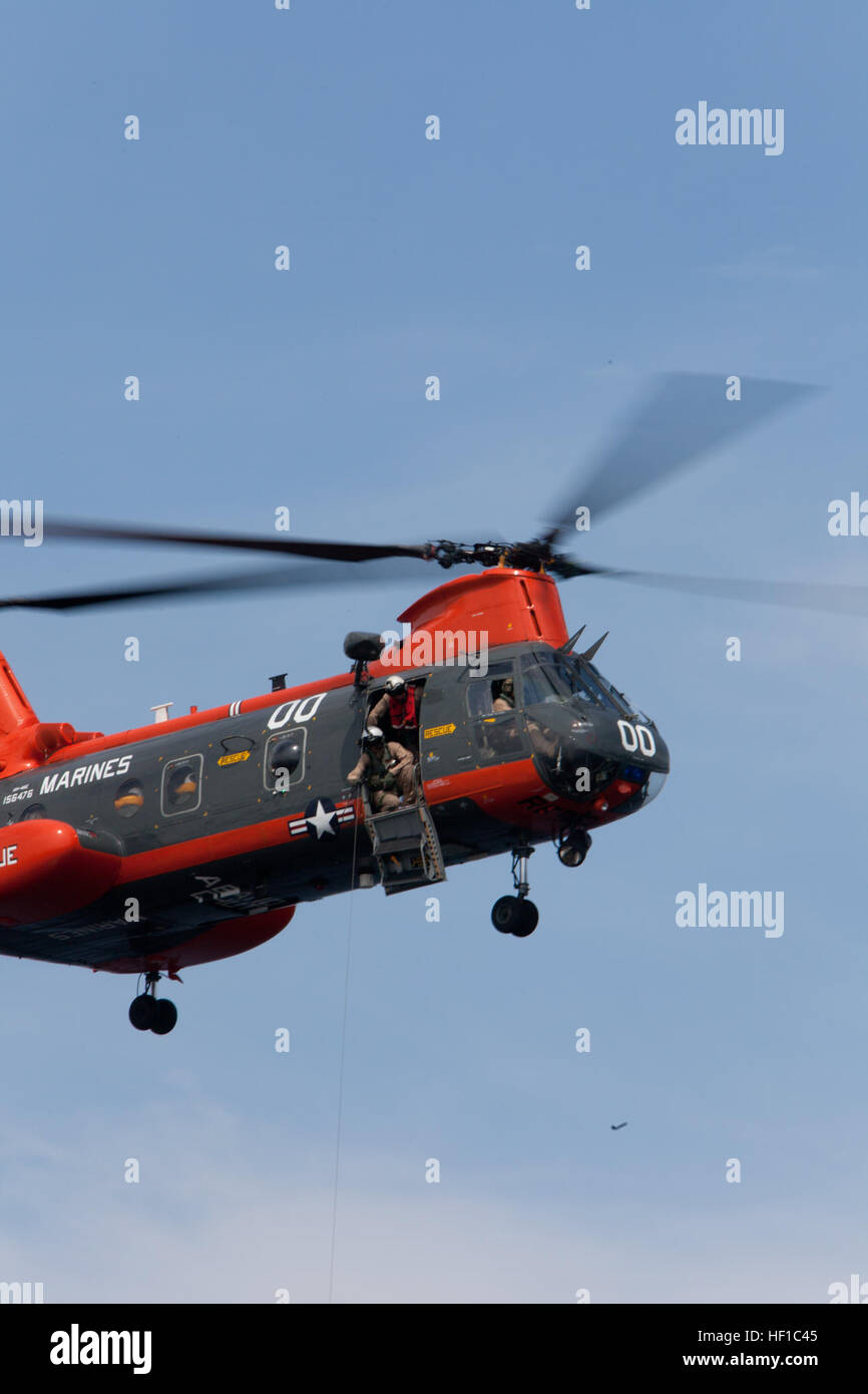 A HH-46E Sea Knight helicopter (Pedro) with Marine Transport Squadron 1 ...