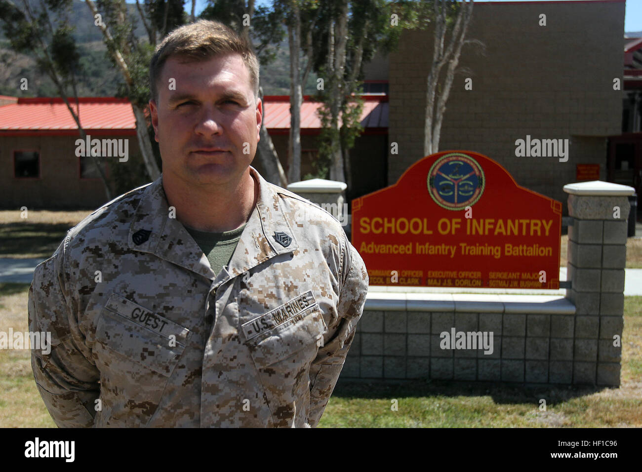 Marine students school infantry hi-res stock photography and images - Alamy