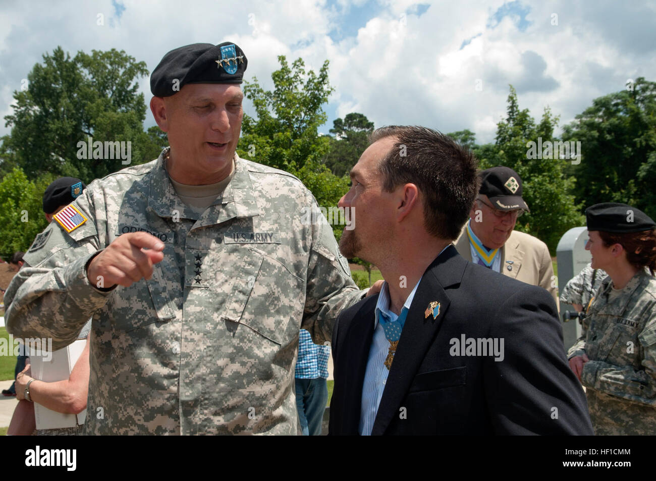 U.S. Army Chief of Staff Gen. Ray Odierno speaks with Medal of Honor ...