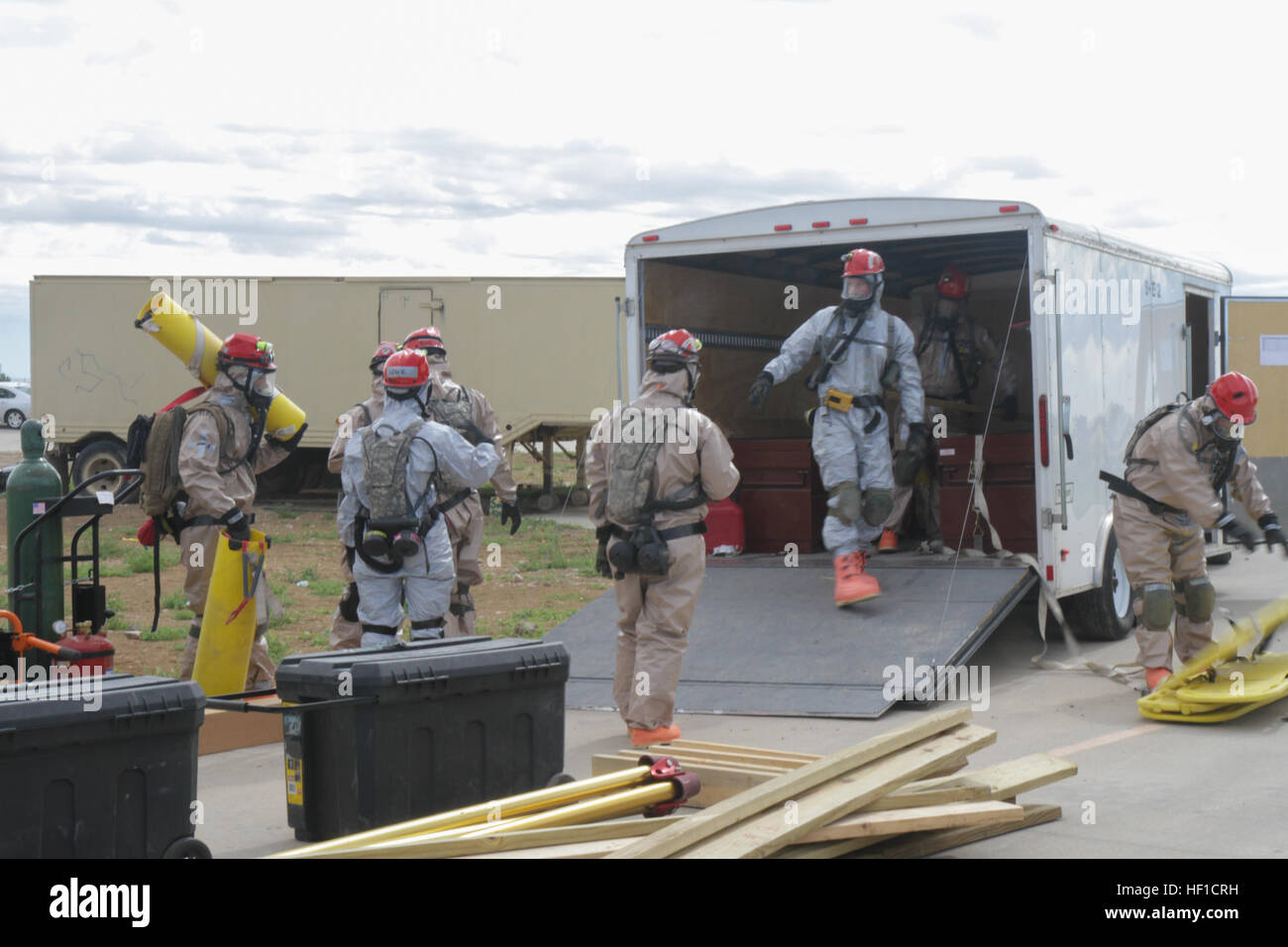 U.S. Army National Guard soldiers of the 147th Brigade Support ...