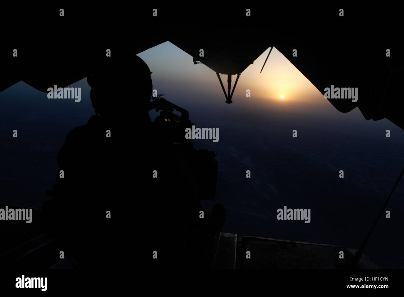 Crew chief from marine hi-res stock photography and images - Alamy