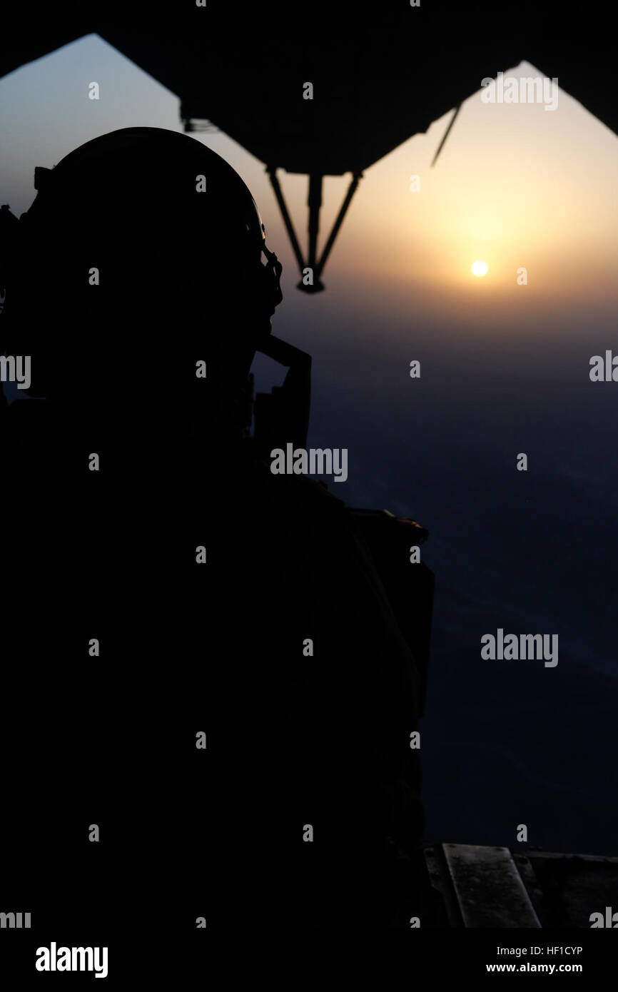 Crew chief from marine hi-res stock photography and images - Alamy