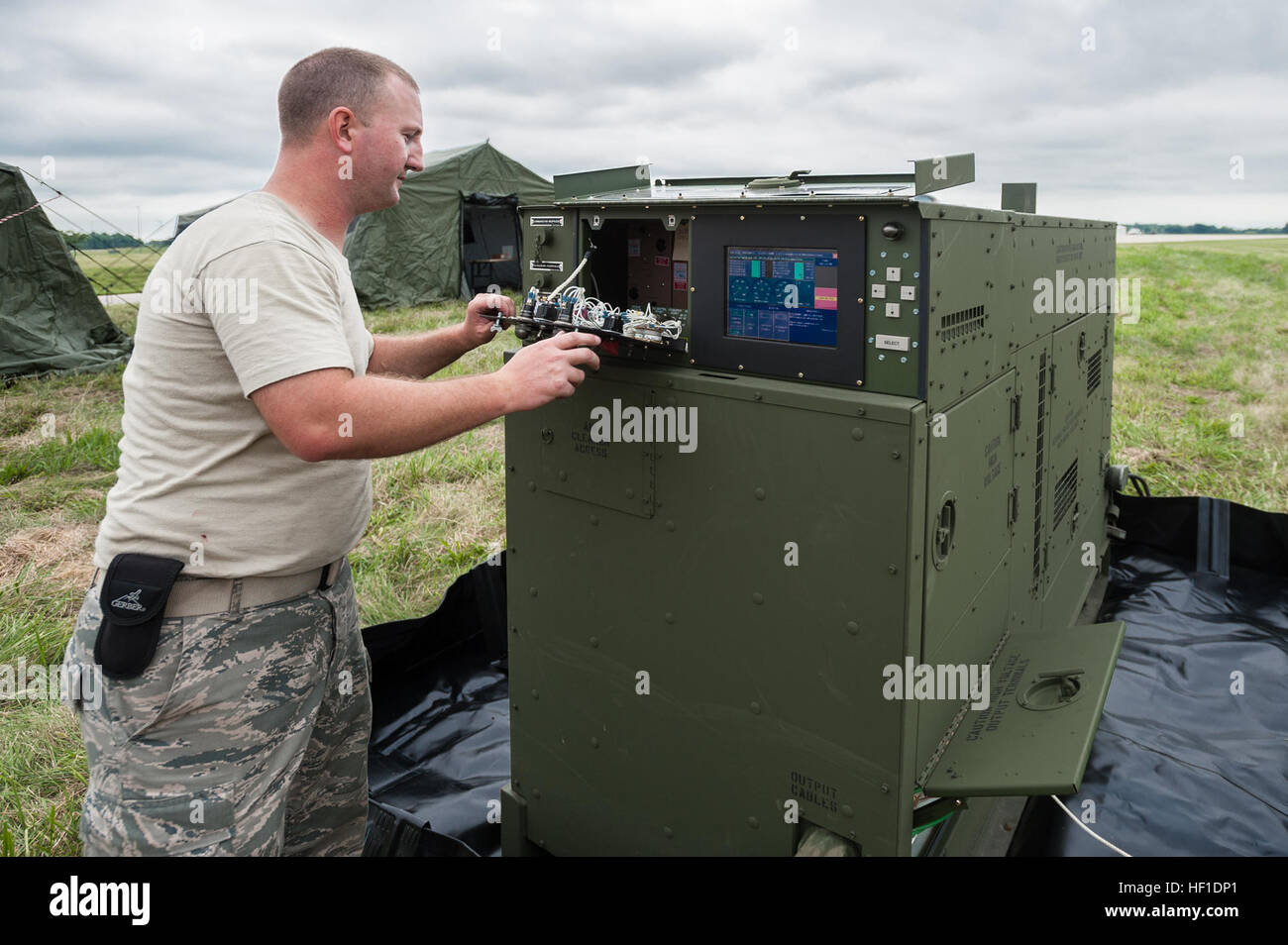 How to stand during earthquake hi-res stock photography and images - Alamy