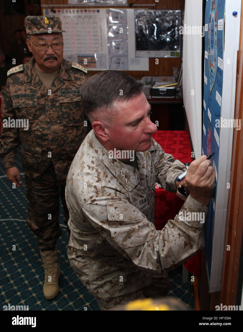 Lt. Gen. Terry G. Robling, commander of U.S. Marine Corps Forces ...