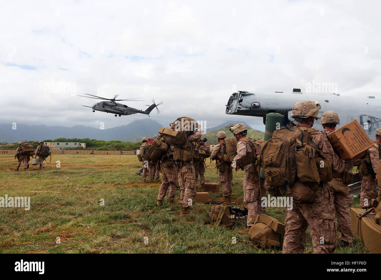 Marines from 13th MEU prepare CH-53E Super Stallion helicopters for ...