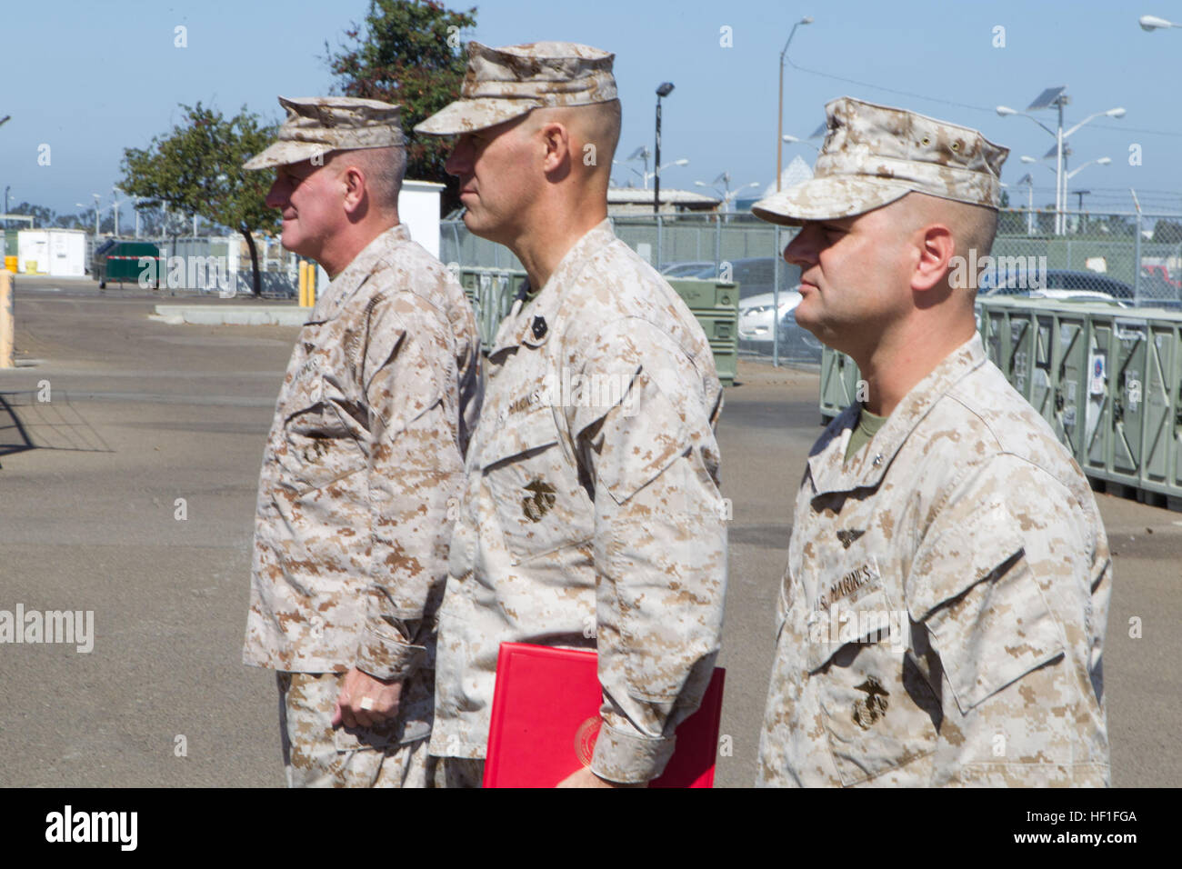 Commanding general 3d marine aircraft wing hi-res stock photography and ...