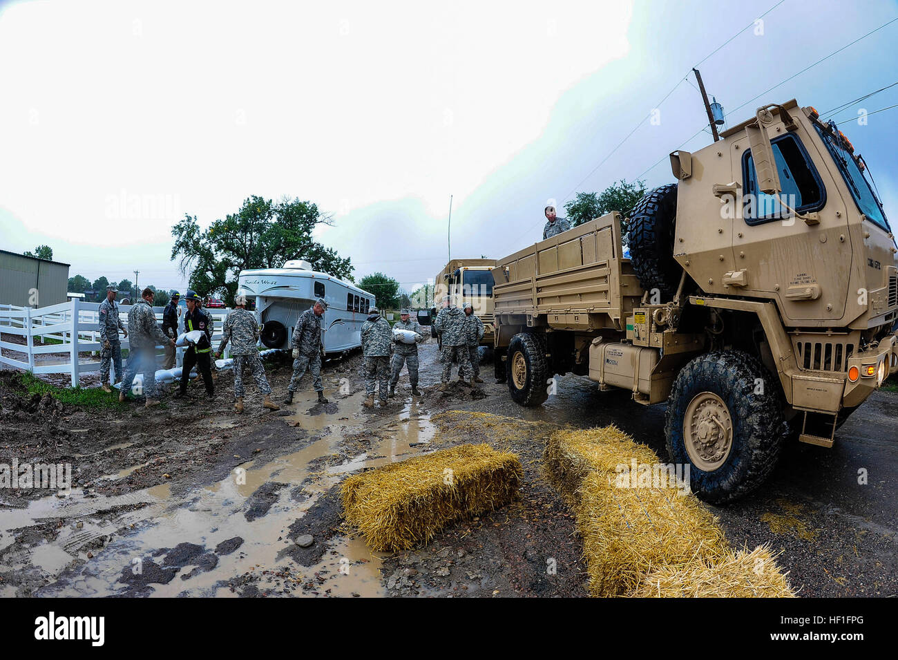 U.S. Soldiers and Airmen from the Colorado National Guard, along with ...