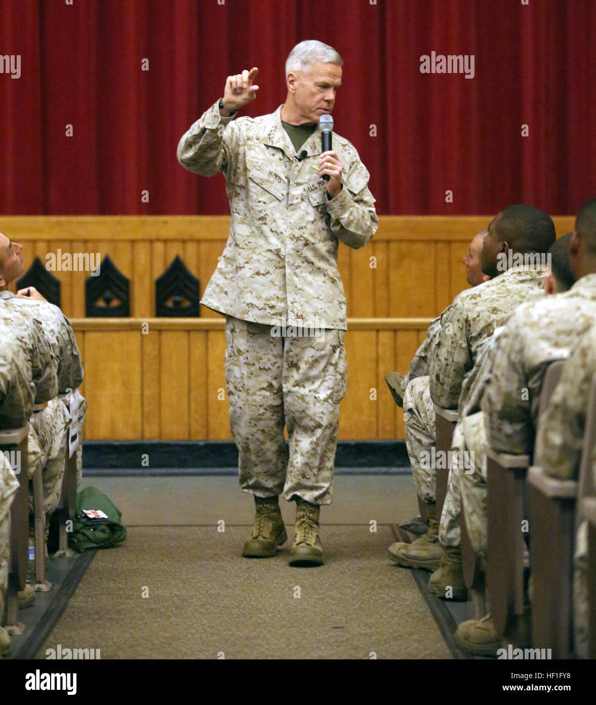 General James Amos, commandant of the Marine Corps, speaks with non ...