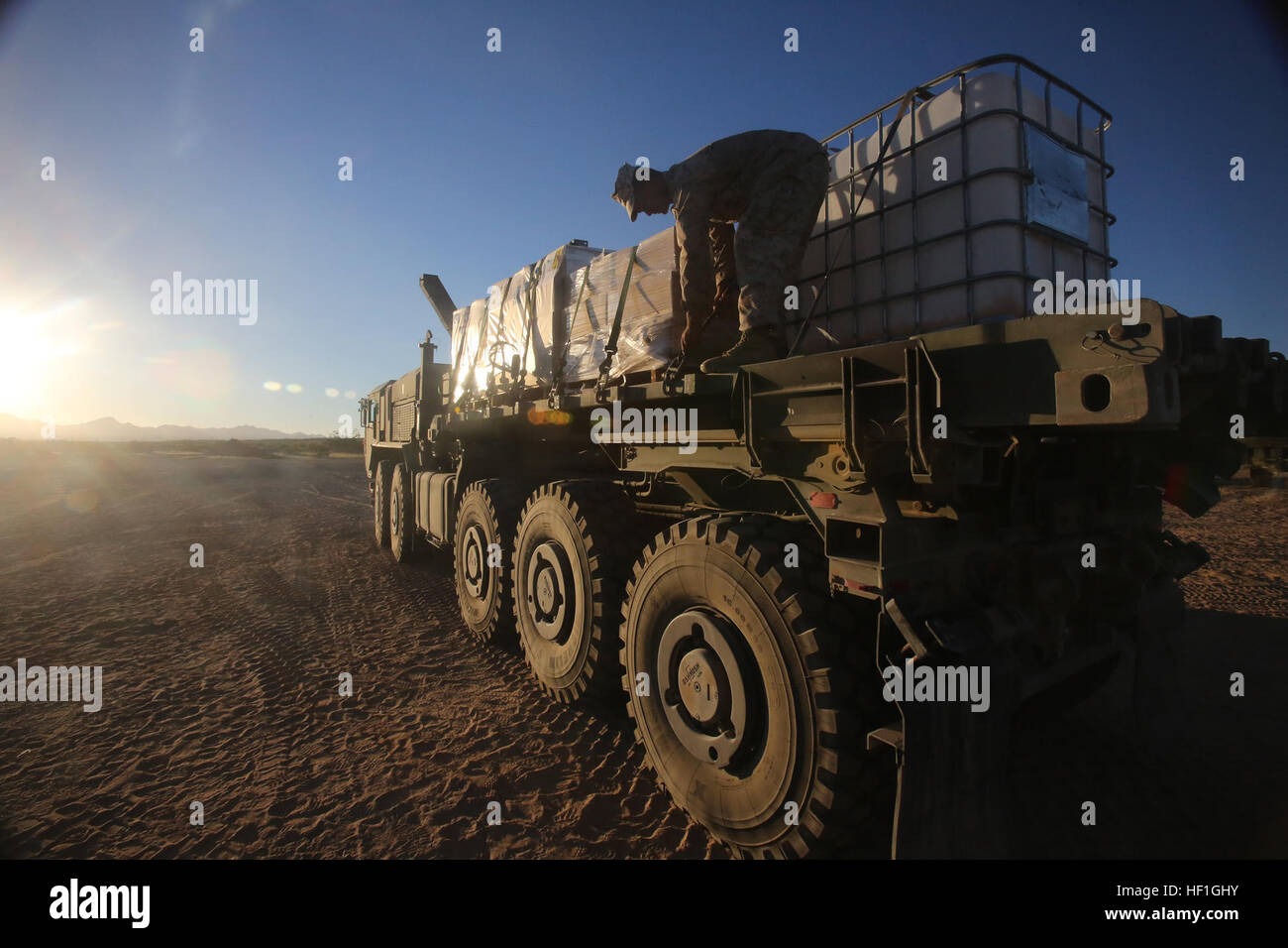 U s marine in convoy operation hi-res stock photography and images - Alamy