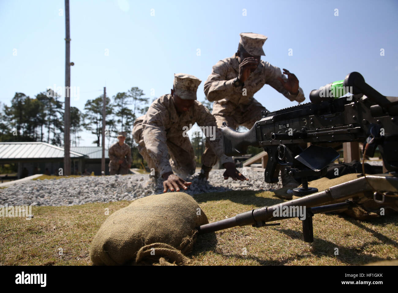 Marine students of the Battle Skills Training School machine gunner ...