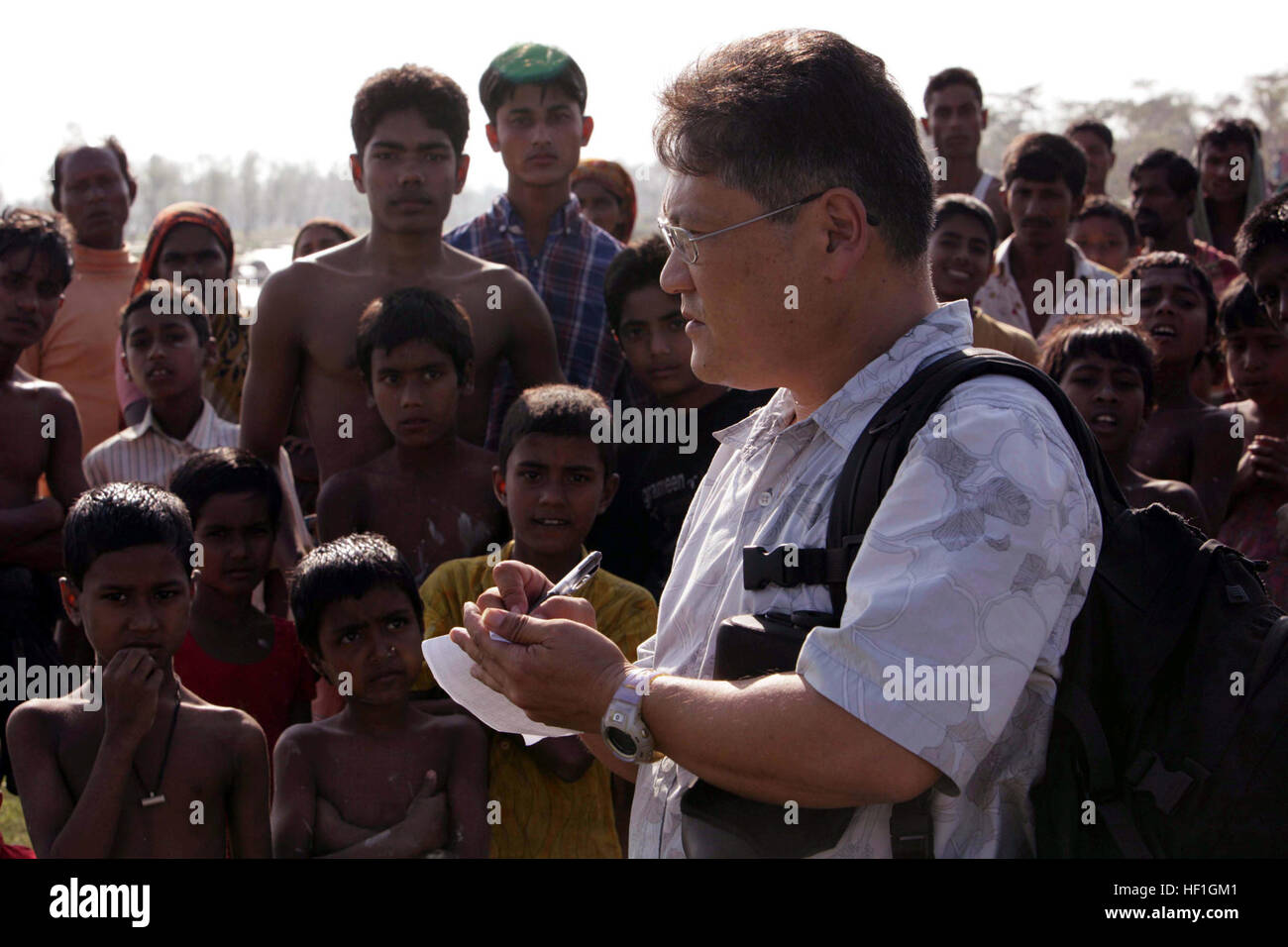 071122-M-6807D-034 PATHARGHATA, Bangladesh (Nov. 22, 2007) Ð U.S. Navy ...