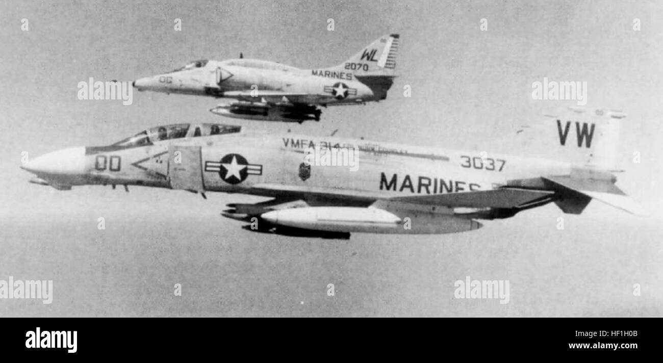 F-4B VMFA-314 and VMA-311 A-4E over Vietnam 1969 Stock Photo - Alamy