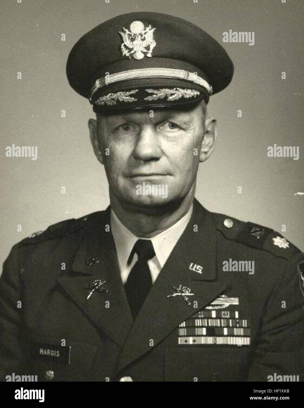 Record of a U.S. Army Lieutenant Colonel, detailing rank, assignments ...