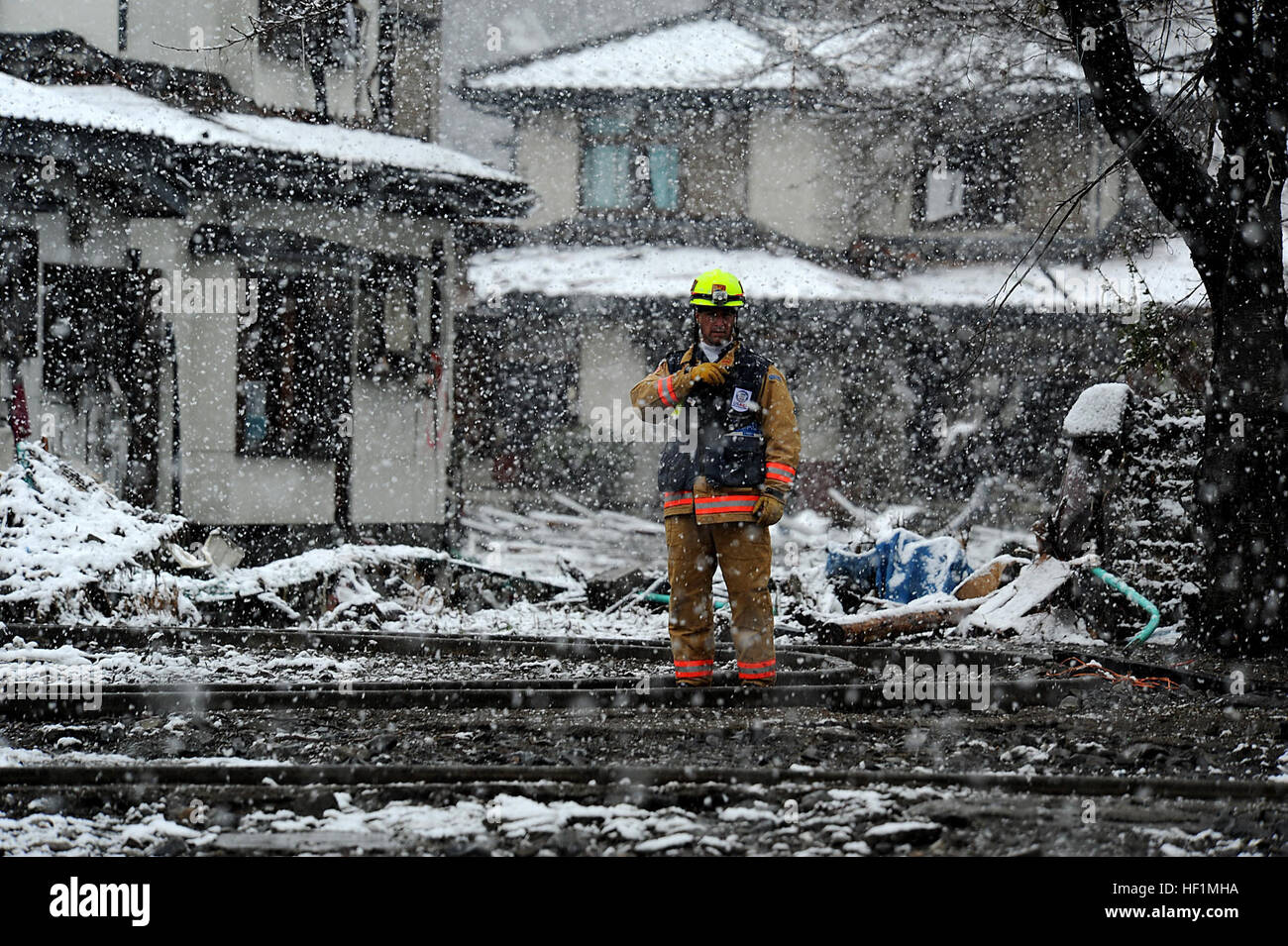 Rodney Vaughan from the Fairfax County, Va., Task Force 1 Urban Search ...