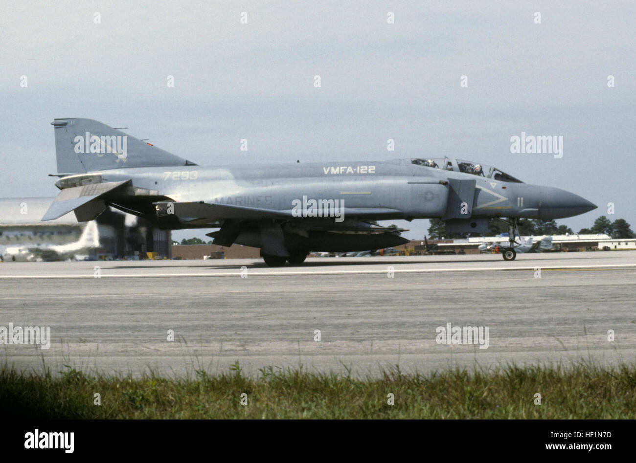 VMFA-122 F-4 Phantom in 1985 Stock Photo - Alamy