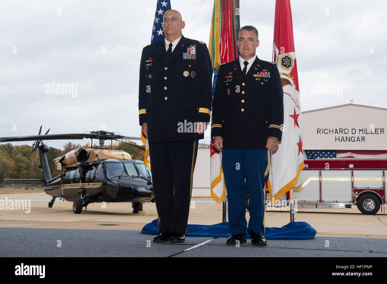 Chief staff army presents hi-res stock photography and images - Alamy