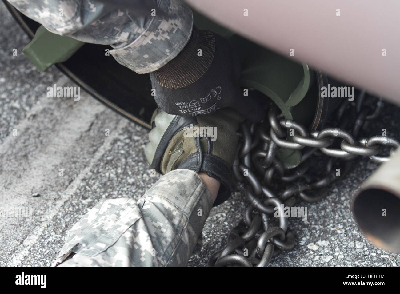 U.S. Army soldiers from the South Carolina National Guard's 1050th ...