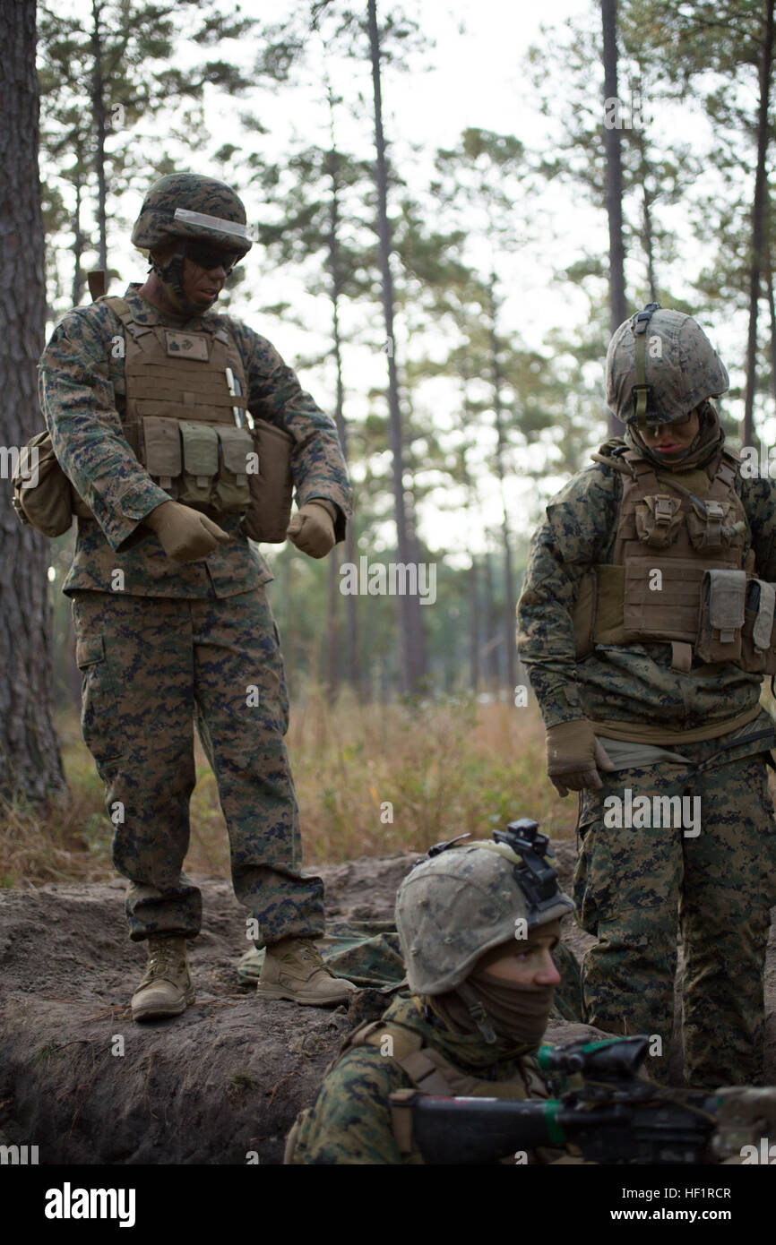 Female u s marines sergeant hi-res stock photography and images - Alamy