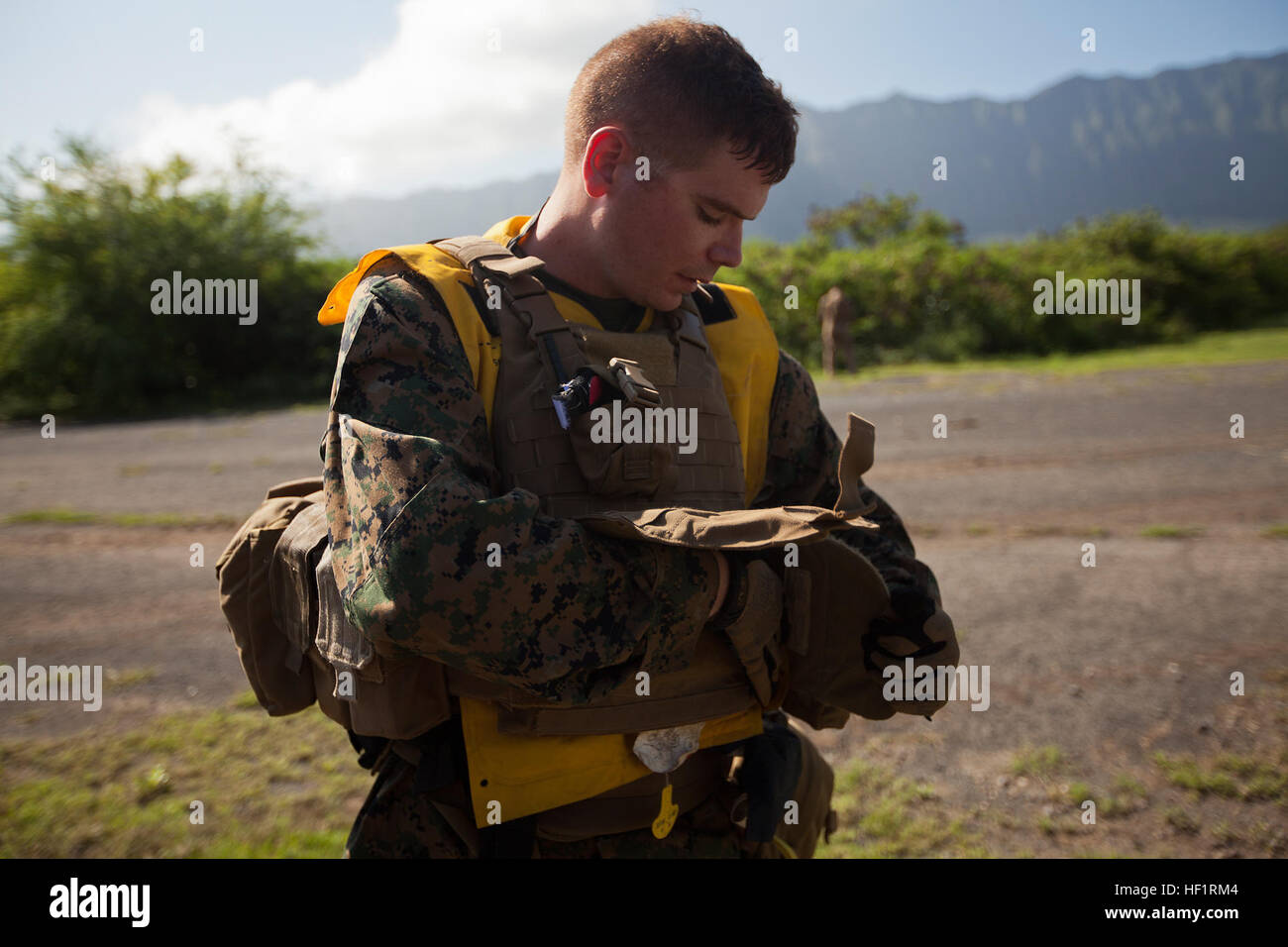 MARINE CORPS TRAINING AREA BELLOWS, Hawaii — Navy HN1 Nathanial Olson ...