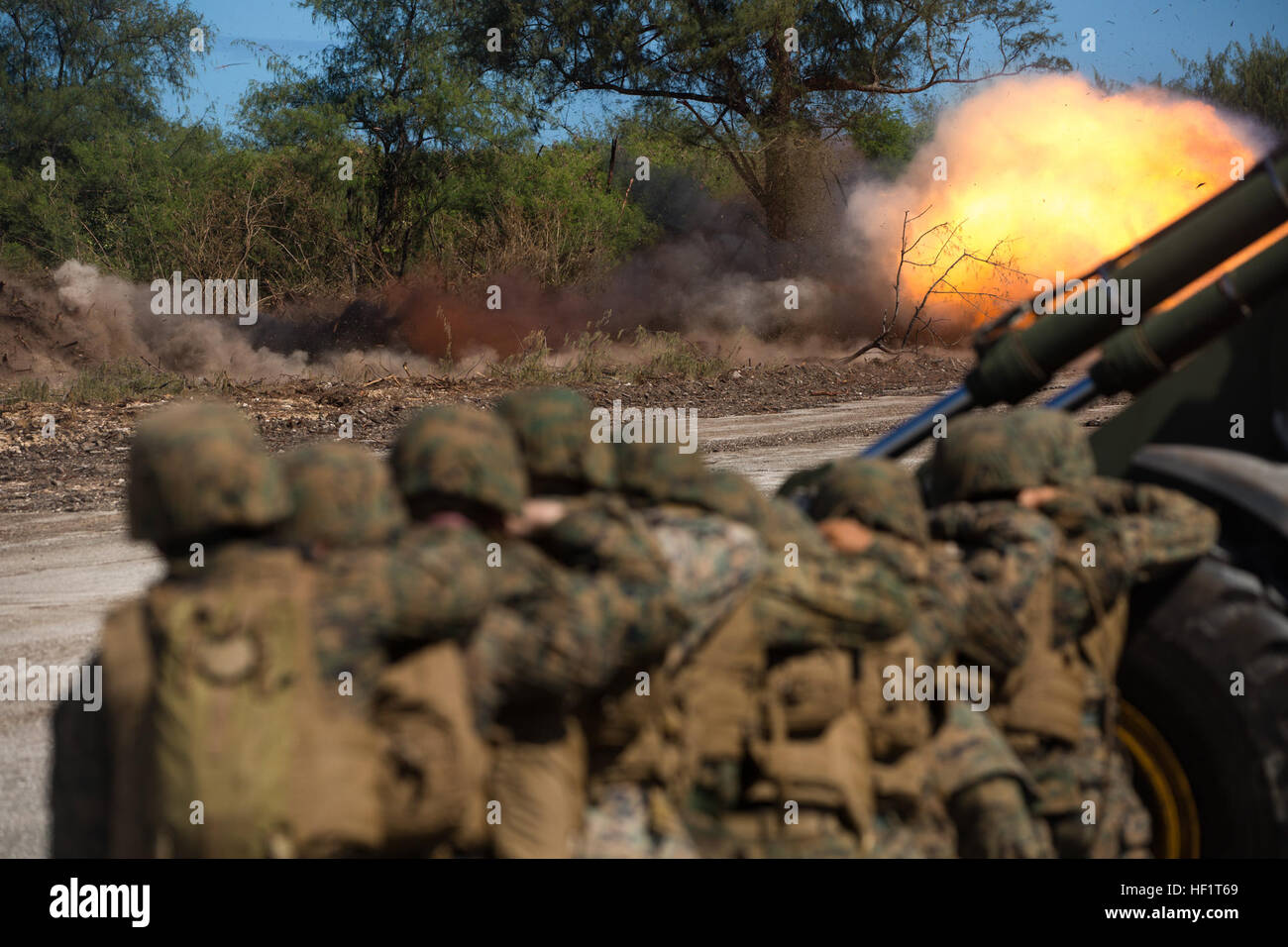 U s marines conduct vehicle hi-res stock photography and images - Alamy