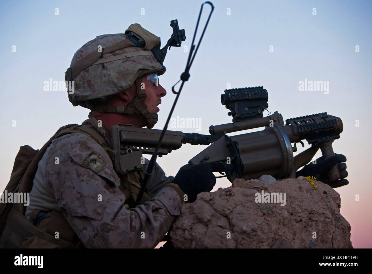 M32 grenade launcher hi-res stock photography and images - Alamy