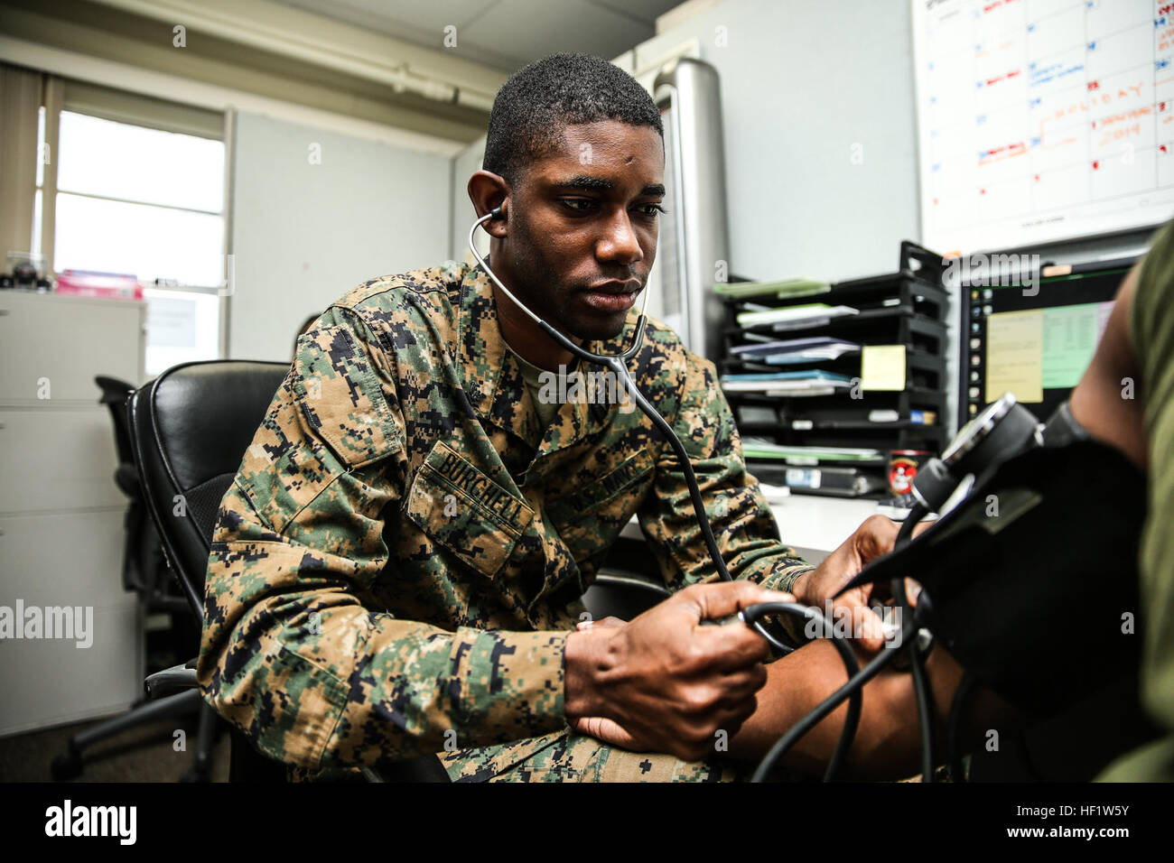 Enlisted warfare qualification hi-res stock photography and images - Alamy