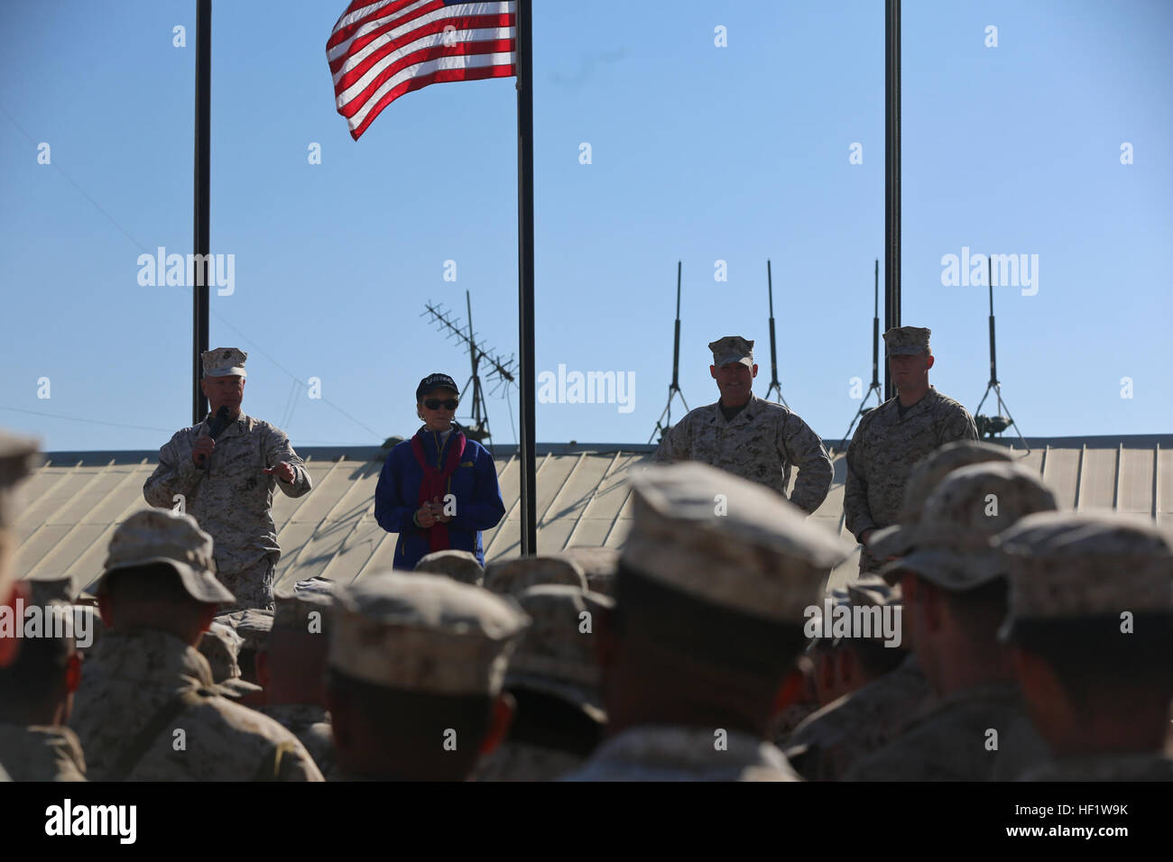 The Commandant of the Marine Corps visits Marines from 1st Battalion ...