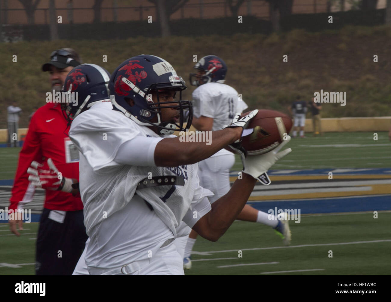 Native american football team hi-res stock photography and images - Alamy