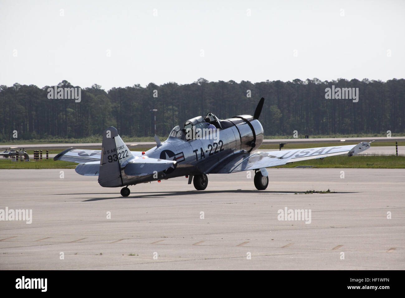 Bill Leff, an airshow performer, Aeroshell Acrobatic Team and Maj. Gen ...