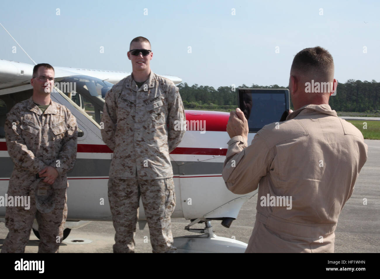 Bill Leff, an airshow performer, Aeroshell Acrobatic Team and Maj. Gen ...