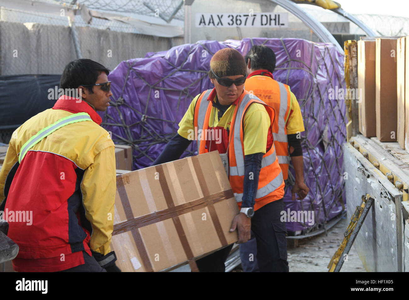 Dhl employees hi-res stock photography and images - Alamy