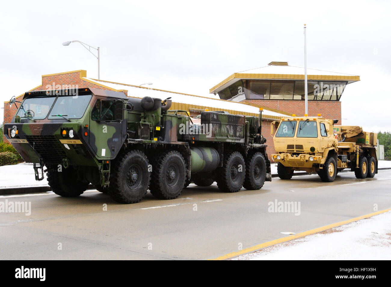 S.C. Army National Guardsmen equipped with an M984 Recovery Truck ...
