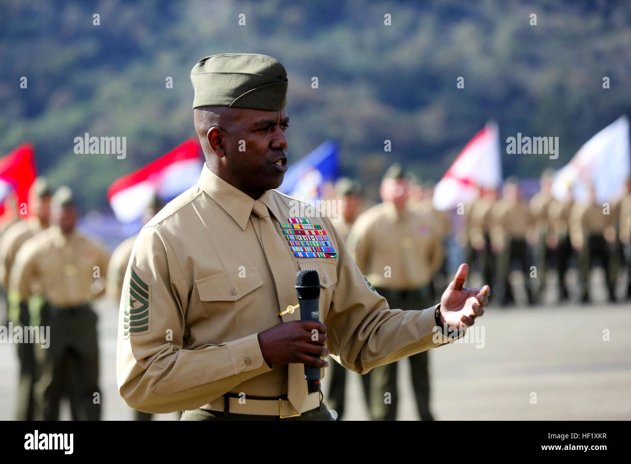 Sergeant Maj. Reginald Robinson, incoming sergeant major, 1st Marine ...