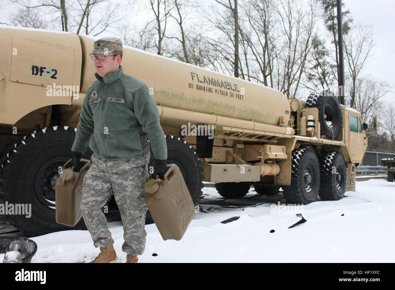Guardsmen from Georgia's 560th Battlefield Surveillance Brigade react ...