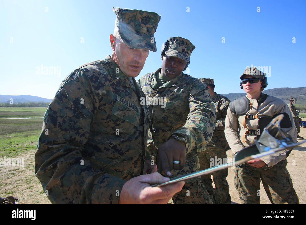 Gunnery Sgt. Jamil H. Dudley, a chemical, biological, radiological and ...