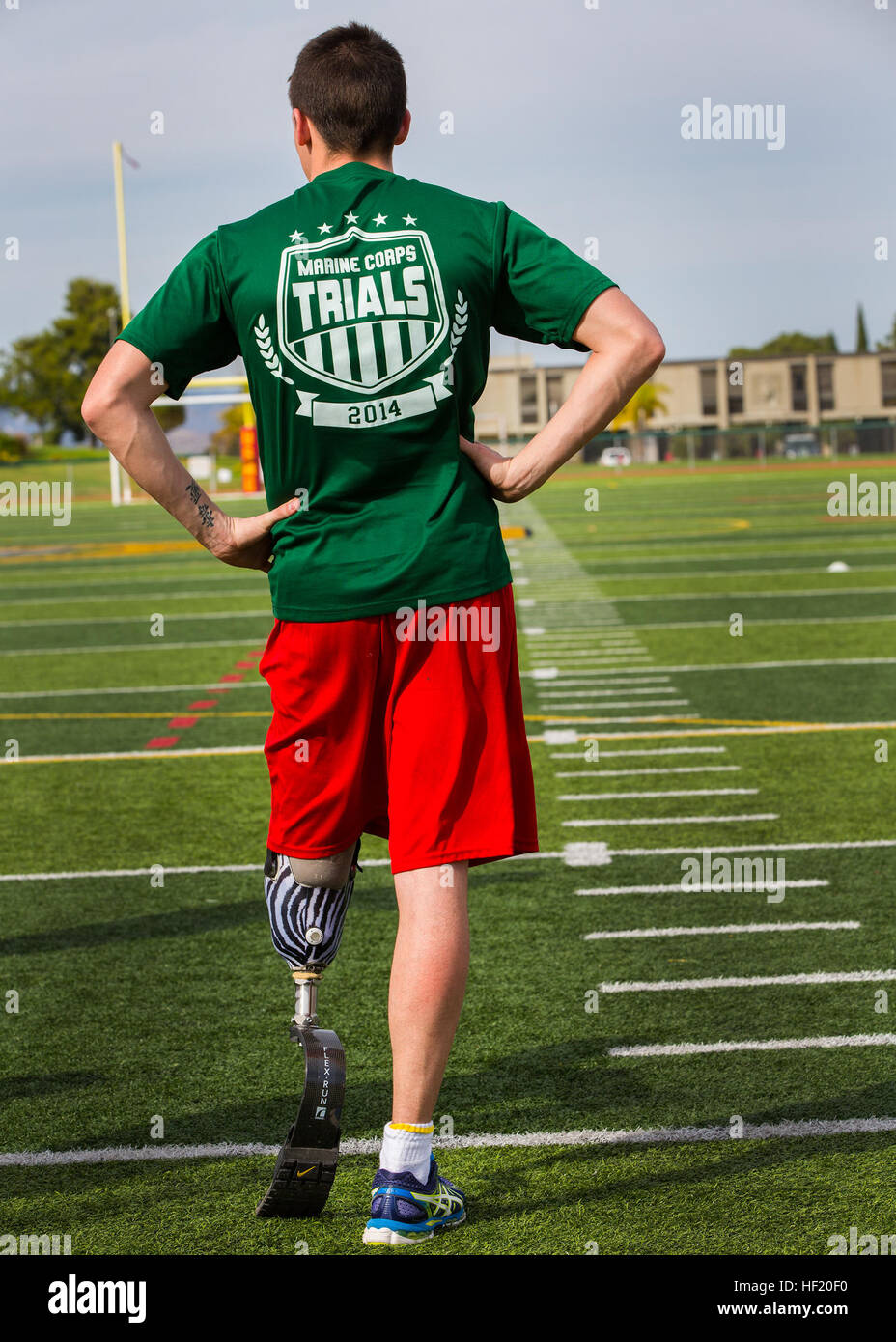 Marines train in track hi-res stock photography and images - Alamy
