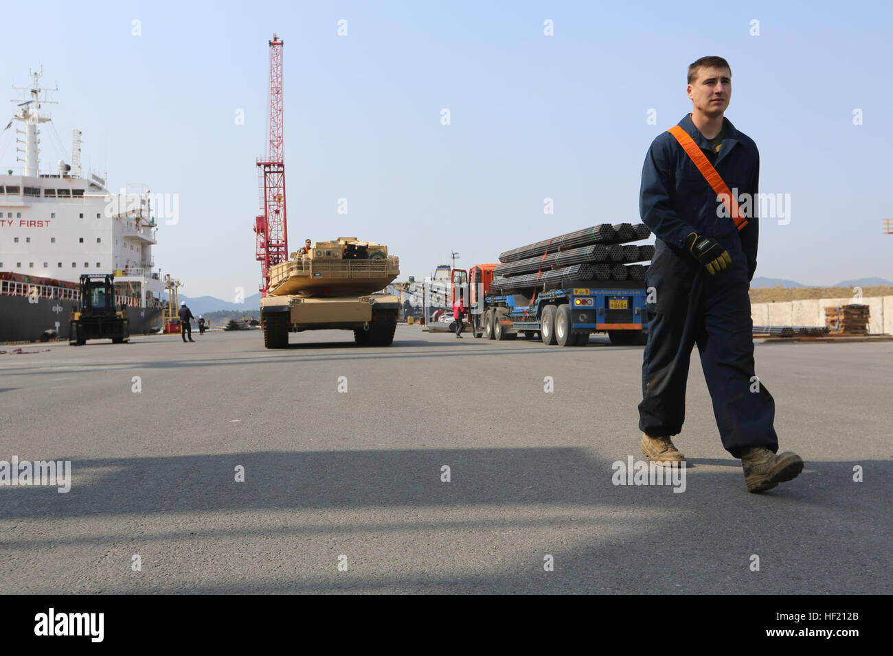 Mpf offloading hi-res stock photography and images - Alamy