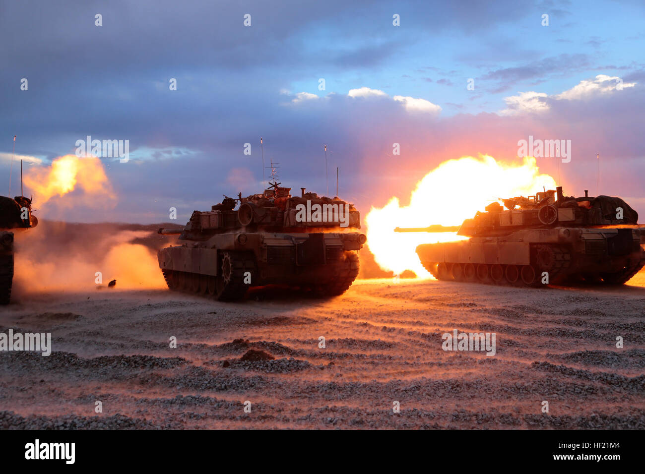 Marines with tank platoon, Battalion Landing Team 2nd Battalion, 1st ...