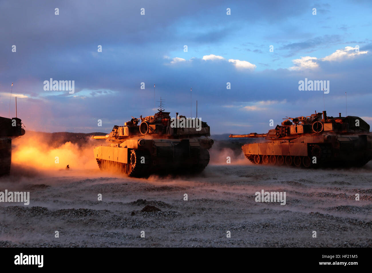 Marines with tank platoon, Battalion Landing Team 2nd Battalion, 1st ...