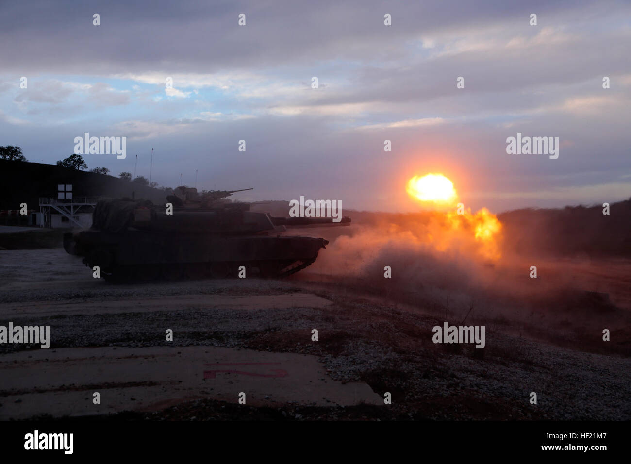Marines with tank platoon, Battalion Landing Team 2nd Battalion, 1st ...